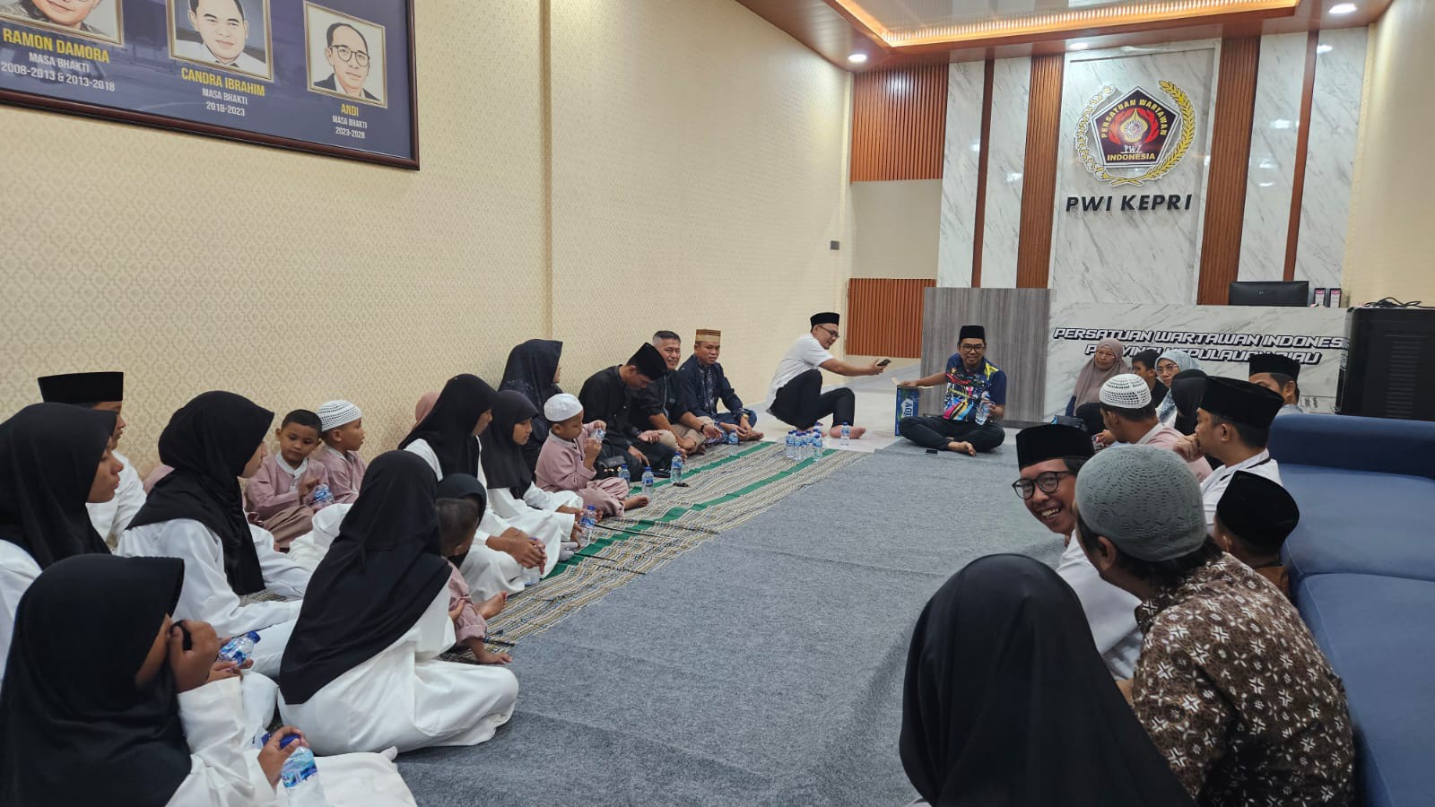 PWI Kepri Gelar Buka Puasa Bersama dan Santunan untuk Panti Asuhan Al ...